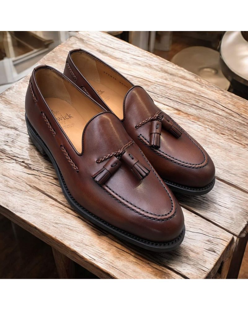Berwick Mocassin à pompons 4340, cuir marron, cousu Goodyear