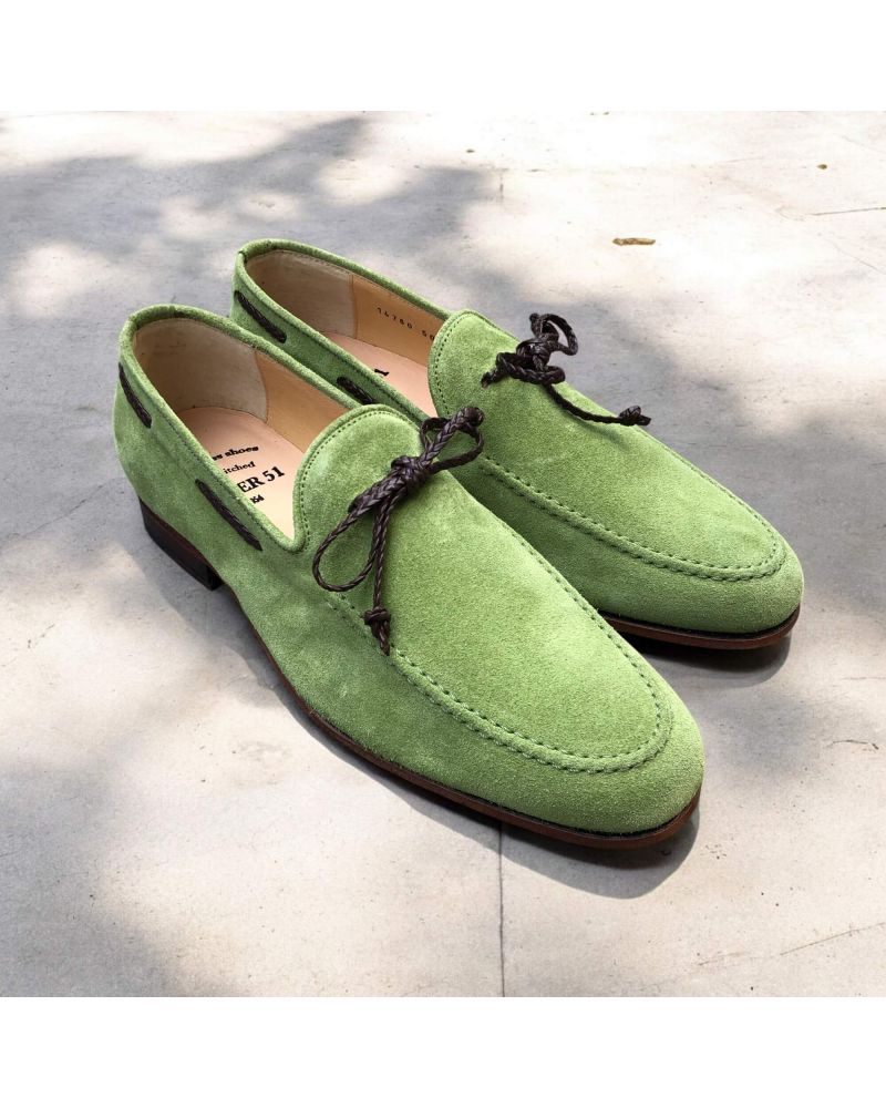 Mocassin 14780 en daim vert avec lacet cuir tressé marron | Center 51