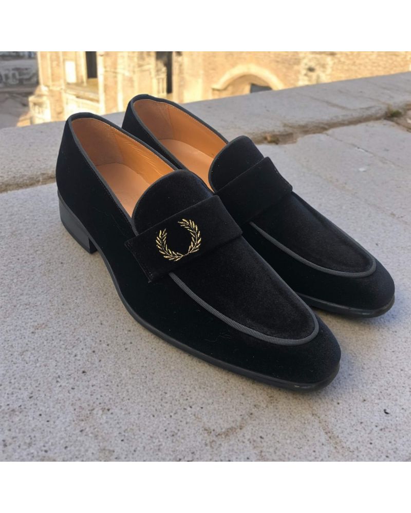 Mocassin Caesar brodé couronne laurier, velours noir | Classico